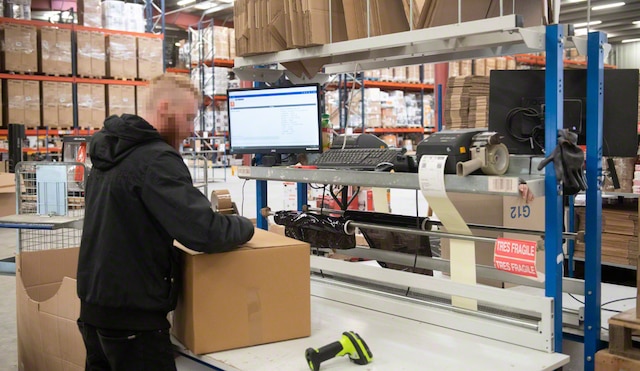 Logiciel de gestion d’entrepôt e-commerce - Mecalux.fr