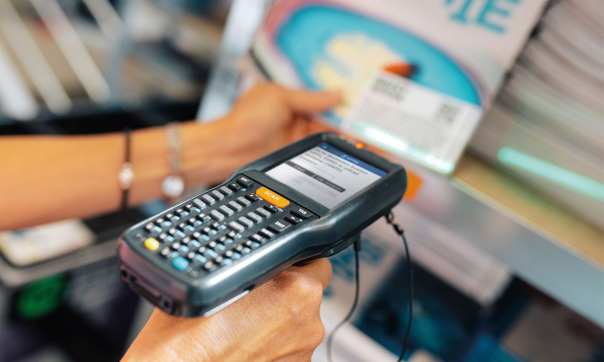 La préparation des commandes e-commerce - Mecalux.fr