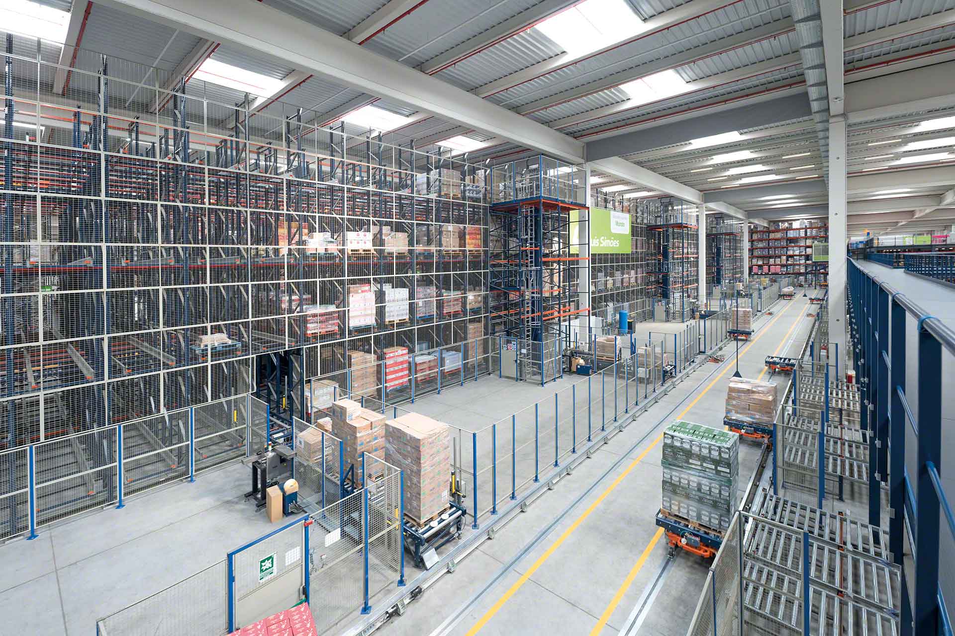 Gestion d'un entrepôt logistique - Mecalux.fr