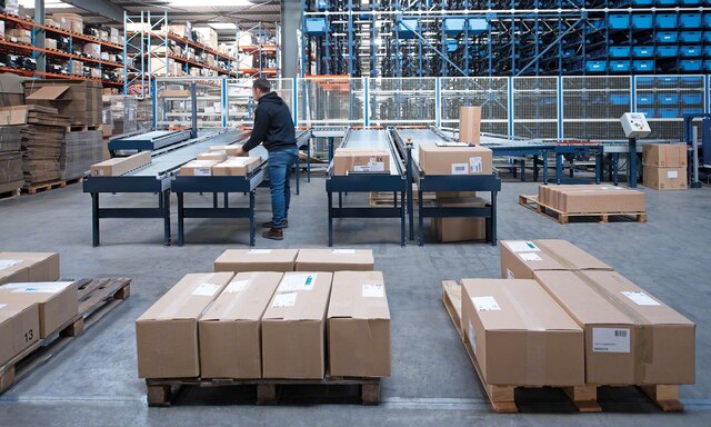 Préparation de commandes - Mecalux.fr