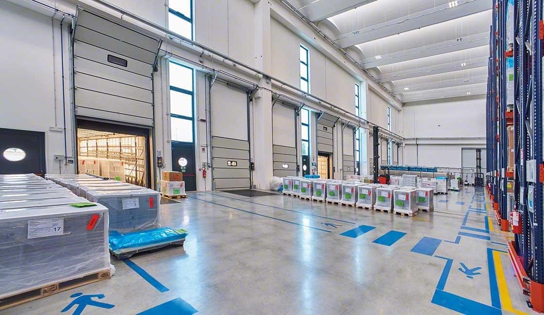 Réception de marchandises : étapes et conseils - Mecalux.fr