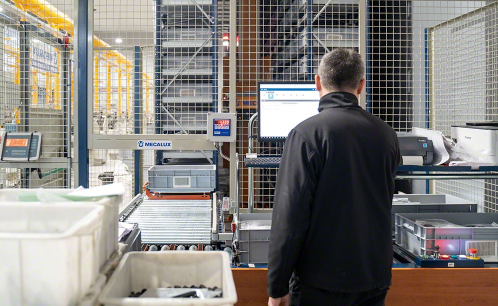 Magasin automatique de Luca Cuccolini en Espagne - Mecalux.fr