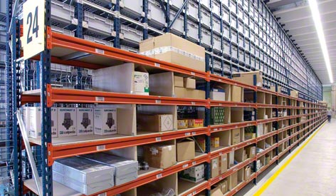 Rayonnage Métallique - Mecalux.fr